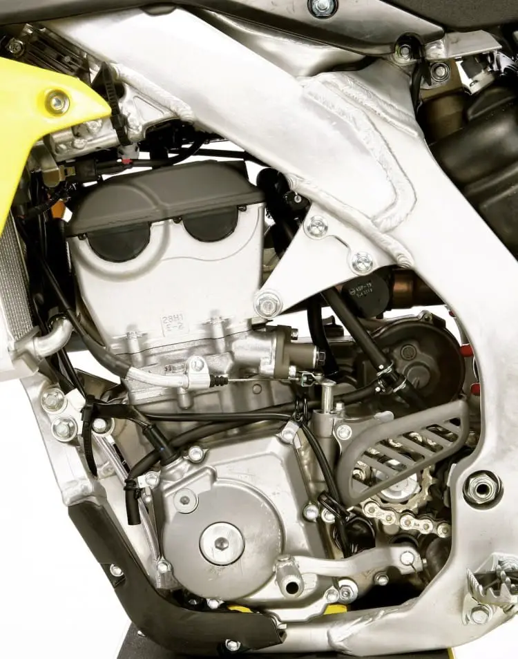 2016 MXA RACE TEST: EVERYTHING YOU NEED TO KNOW ABOUT THE 2016 SUZUKI ...