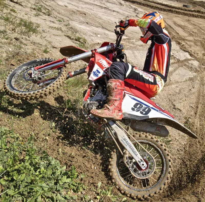 INNERMOST SECRETS OF MXA'S PERFECT VET MC366 PROJECT RACER - Motocross ...