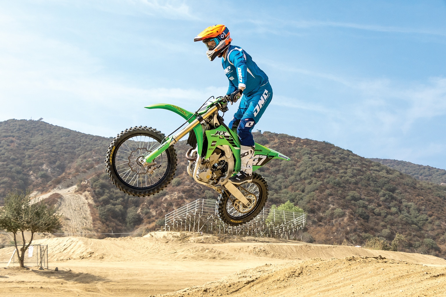 2025 MOTOCROSS ACTION 250 SHOOTOUT: SUZUKI, TRIUMPH, KAWASAKI, HONDA ...