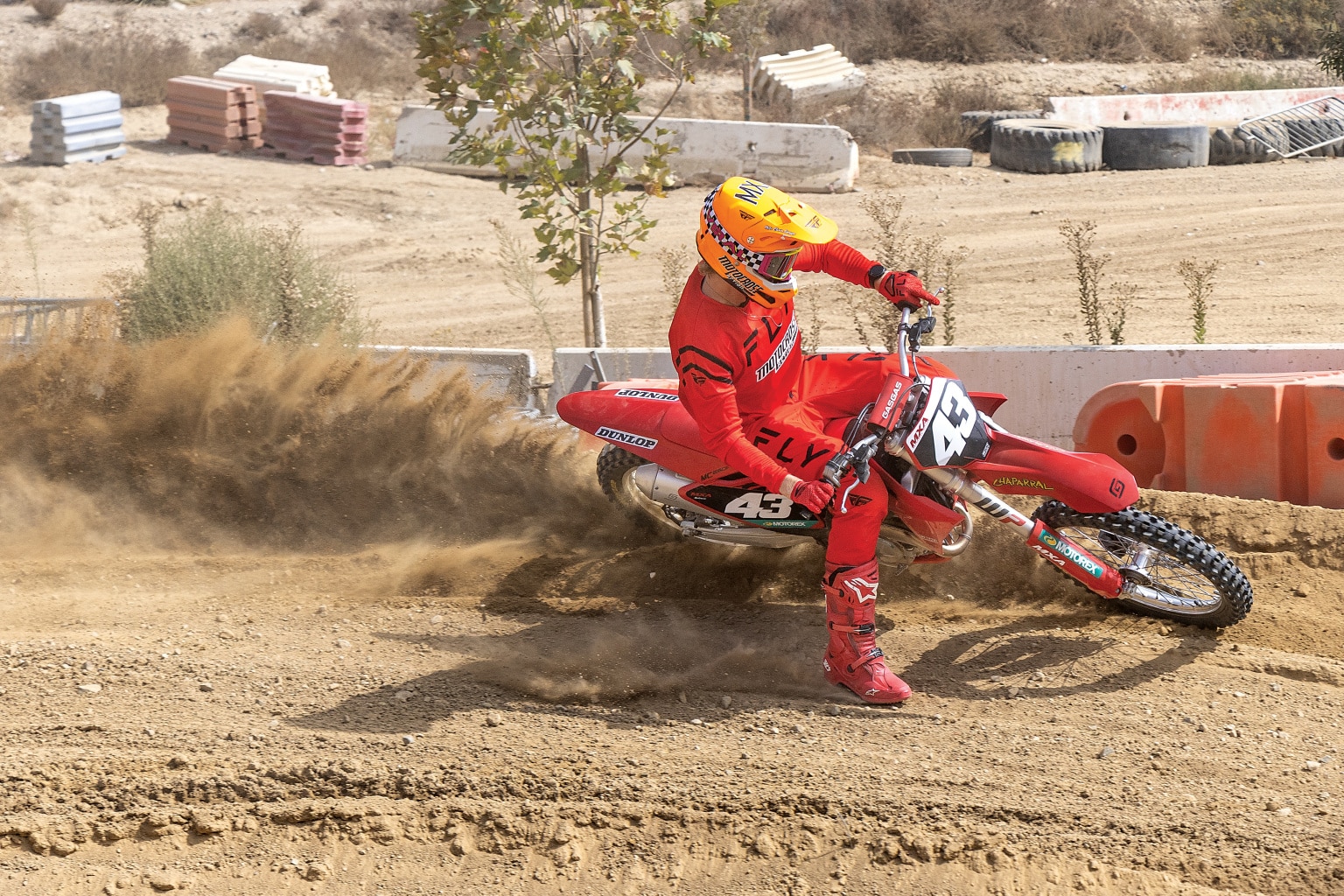 2025 MOTOCROSS ACTION 250 SHOOTOUT: SUZUKI, TRIUMPH, KAWASAKI, HONDA, YAMAHA, GASGAS, HUSQVARNA ...