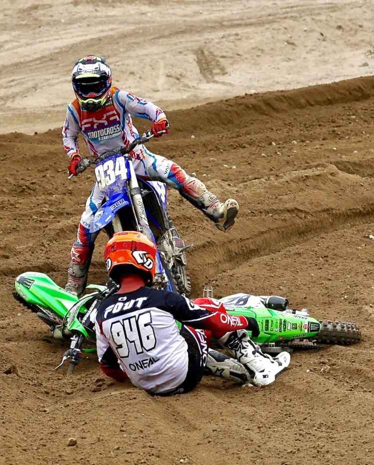 MOTOCROSS ACTION MID-WEEK REPORT - Motocross Action Magazine
