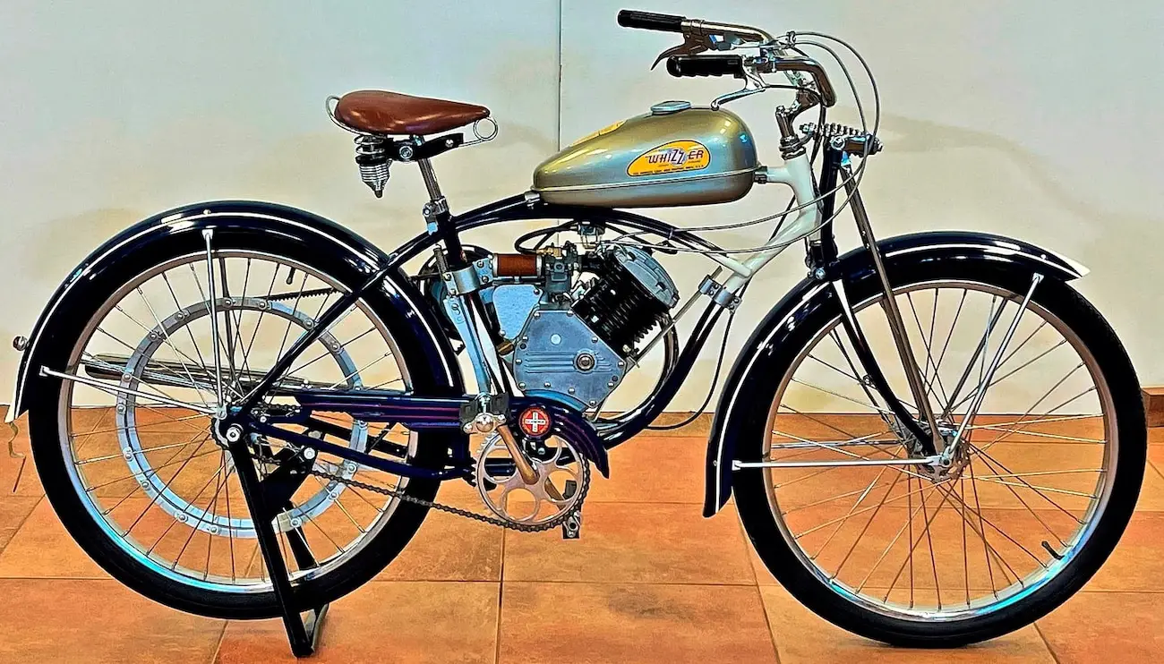 BIKES YOU'VE NEVER SEEN BEFORE: 1948 SCHWINN WHIZZER MODEL H 138 ...