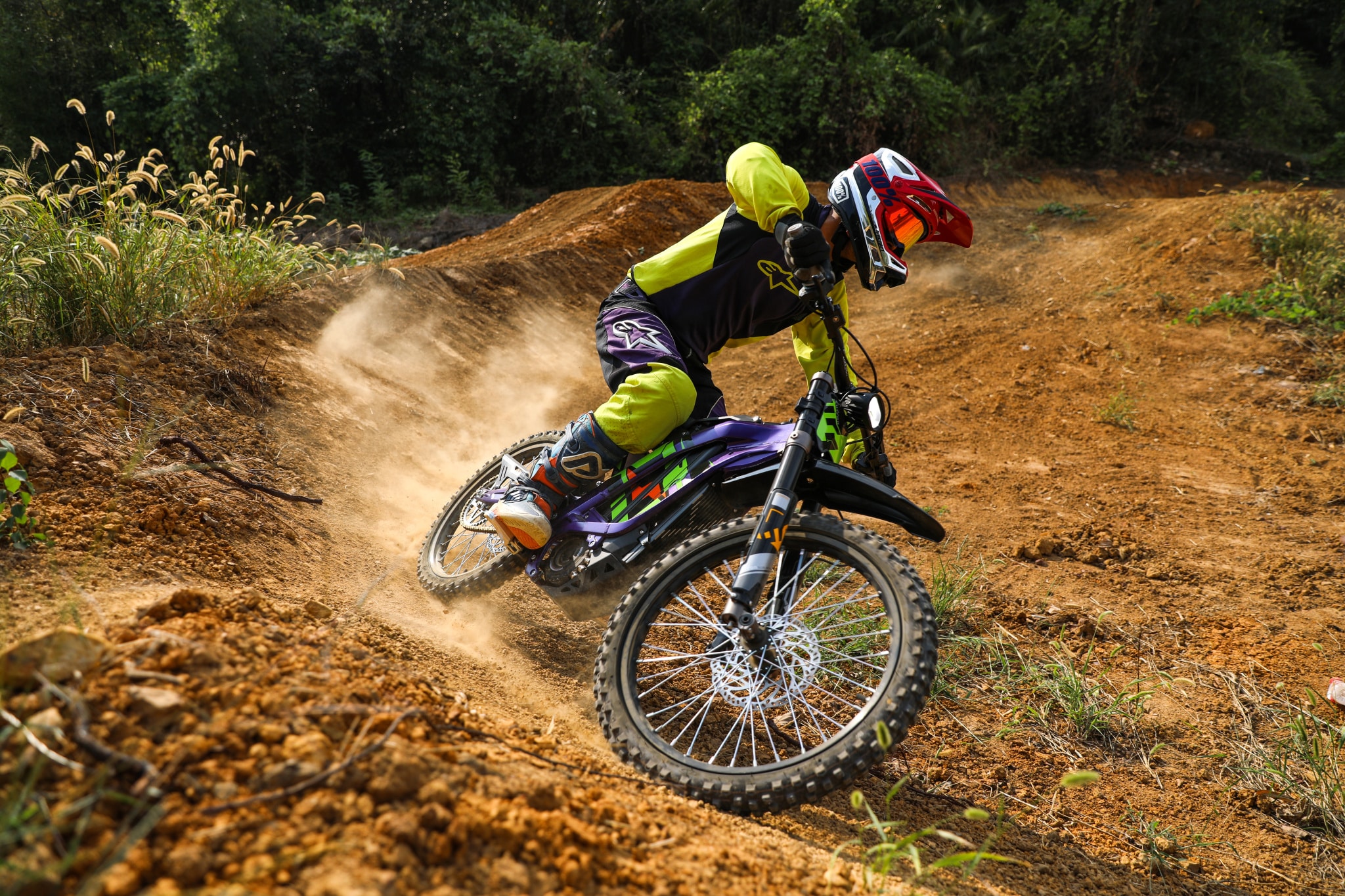 KUA WHAKATAU A SURRON I TE WIKITŌNGA WHAKATAU I TE WHAKATAUNGA PĀTENE O ...