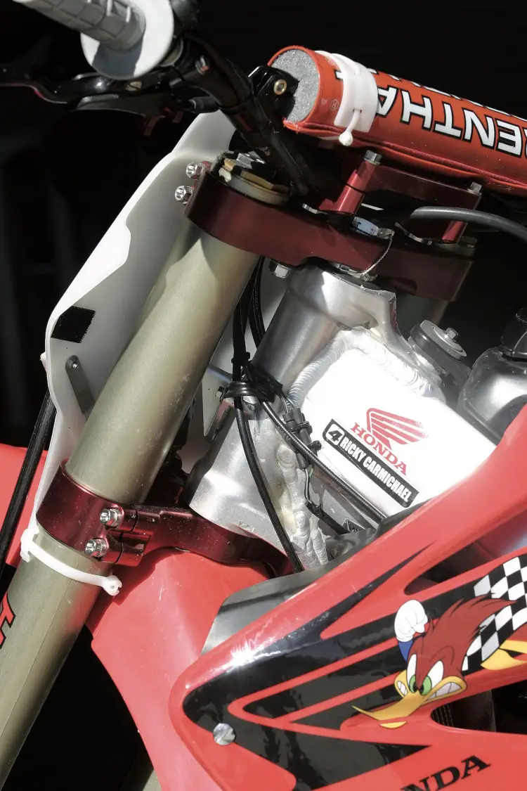 MXA RETRO TEST: WE RIDE RICKY CARMICHAEL’S 2004 WORKS HONDA CRF450 ...